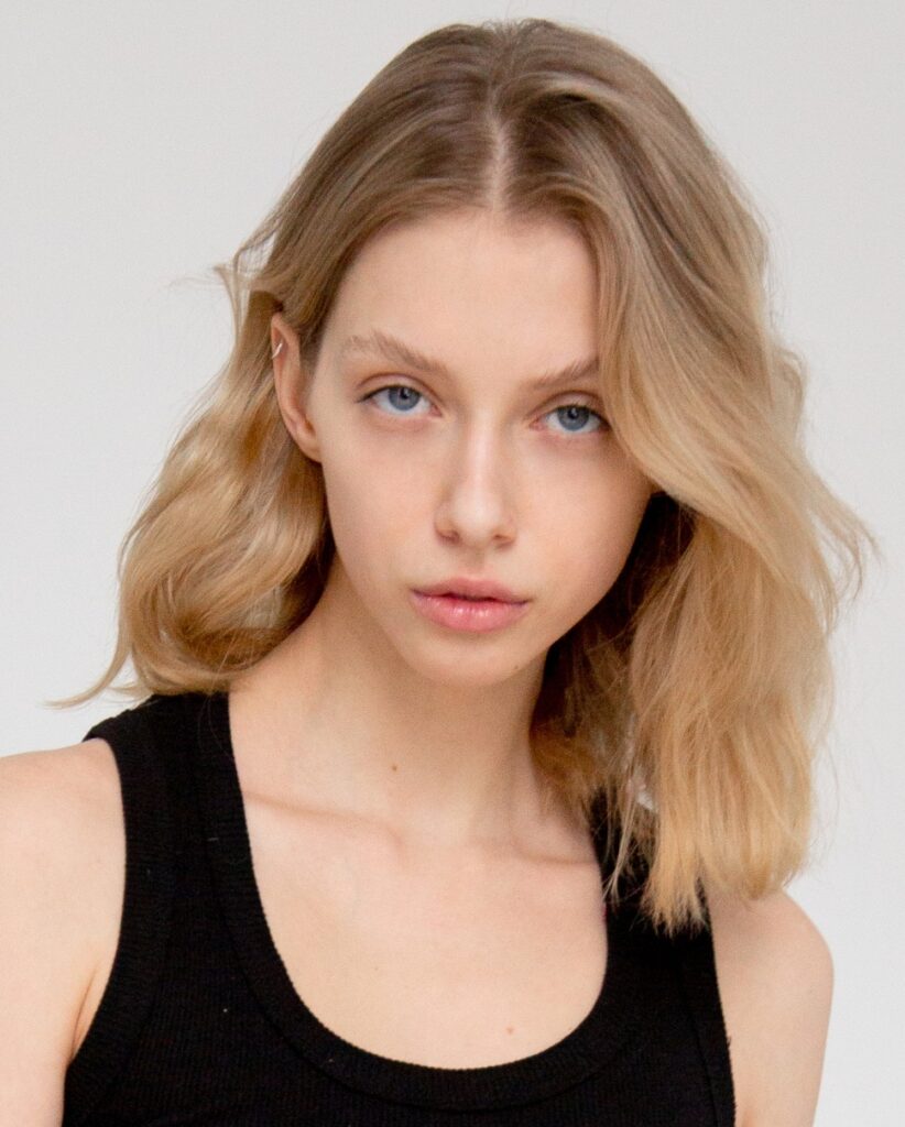 Veronika Model